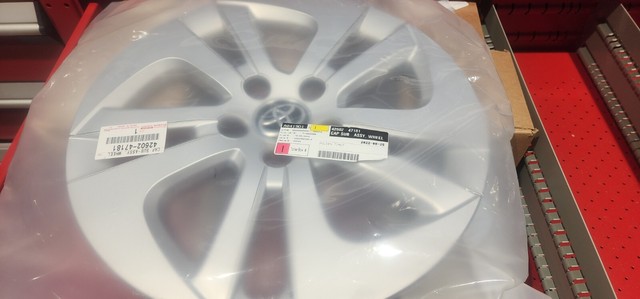 42602-47181 Toyota Cap SUBAssy Wheel 4260247181 Genuine OEM Part for ...