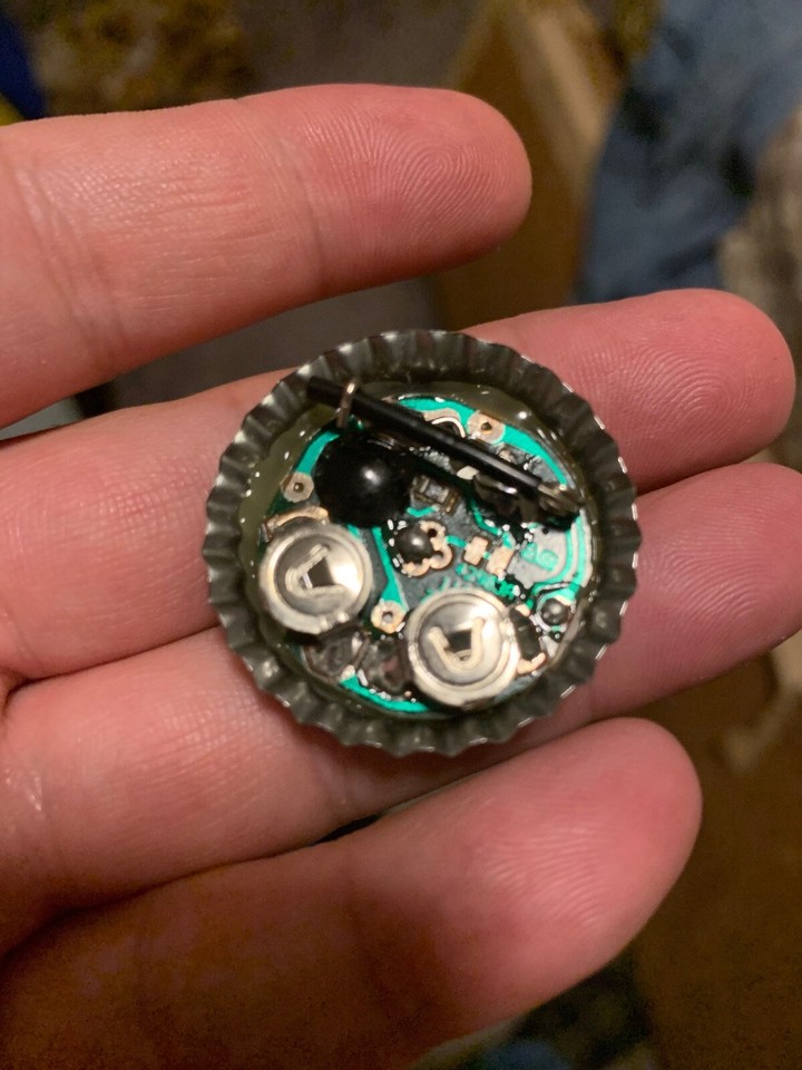 Bud Light Beer Light Up Flashing LED Bottle Cap Pin. NEW!! RARE!! | eBay UK