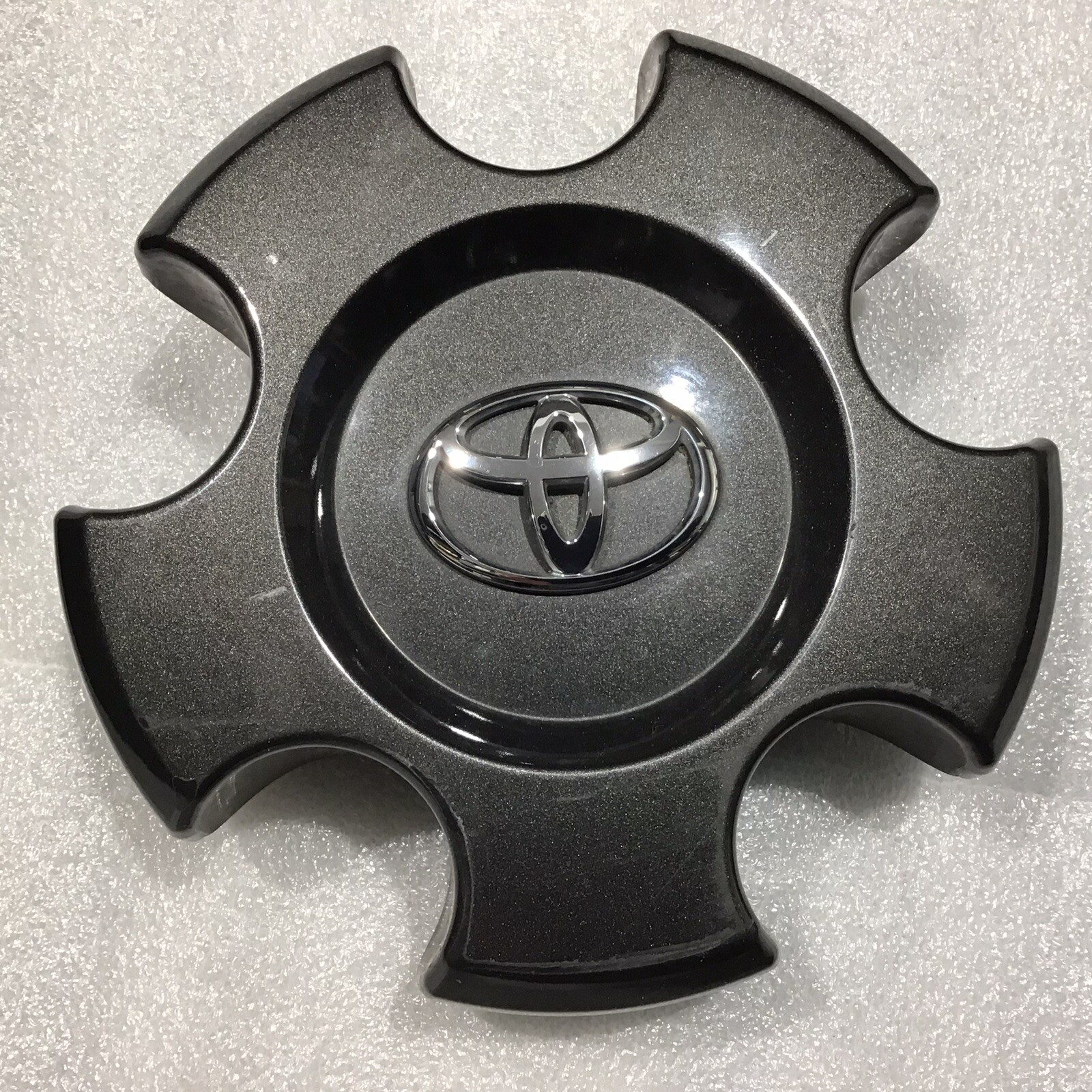 2014-2021 Toyota Tundra 75159 C Charcoal Center Hub Cap OEM 4260B-0C050 ...