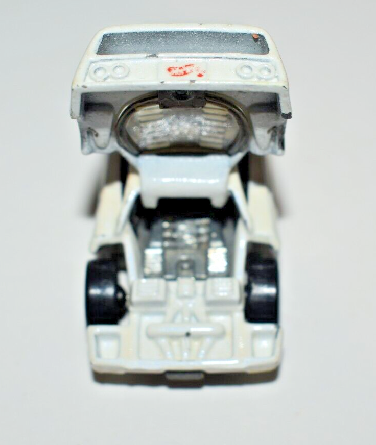Hot Wheels 1988 White Ferrari F40 With Opening Trunk Made in Malaysia ...