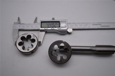 1pcs tap M20 × 2 + 1pcs die M20 × 2 brand（S） M20 right hand tap + die ...