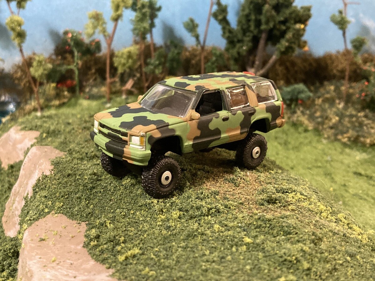 Lifted Chevy Trucks Camo