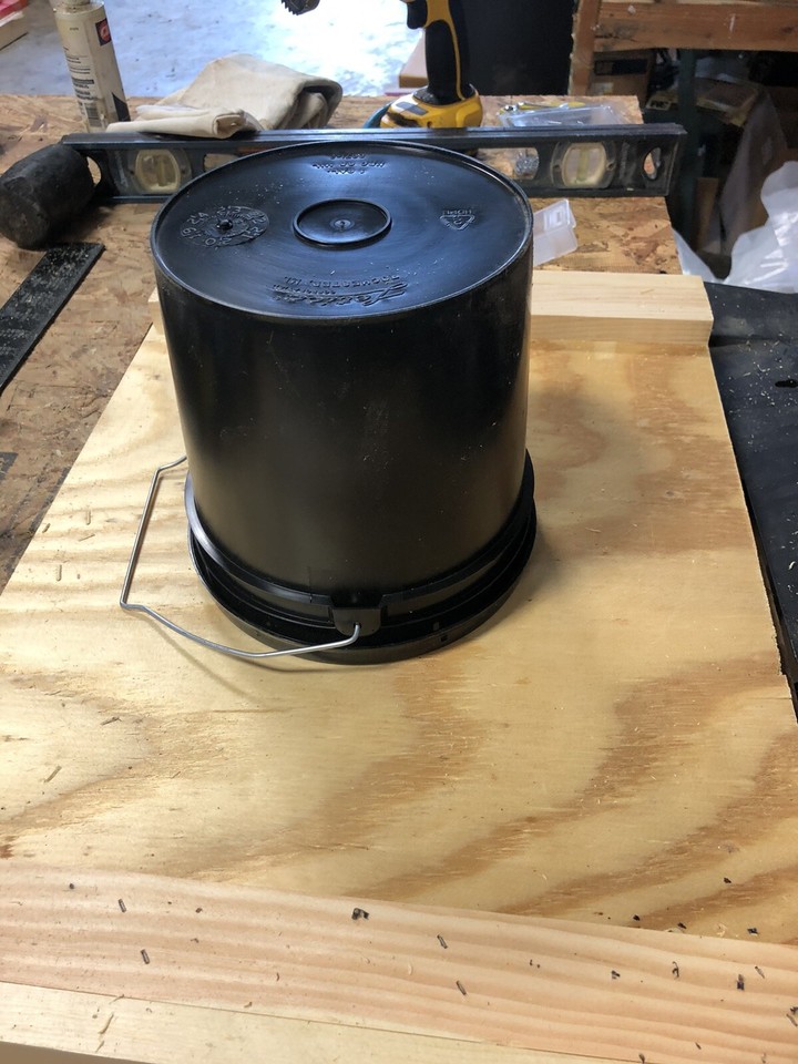 Twenty 20 - Tint plug 2 inch, hive top bee feeder hole plug for bucket ...