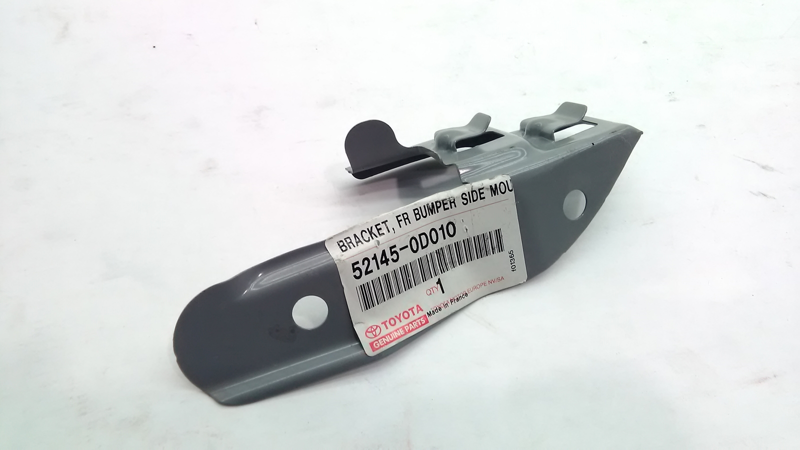 Genuine Toyota Yaris 01-05 R/H front bumper side bracket 52145-0D010 ...