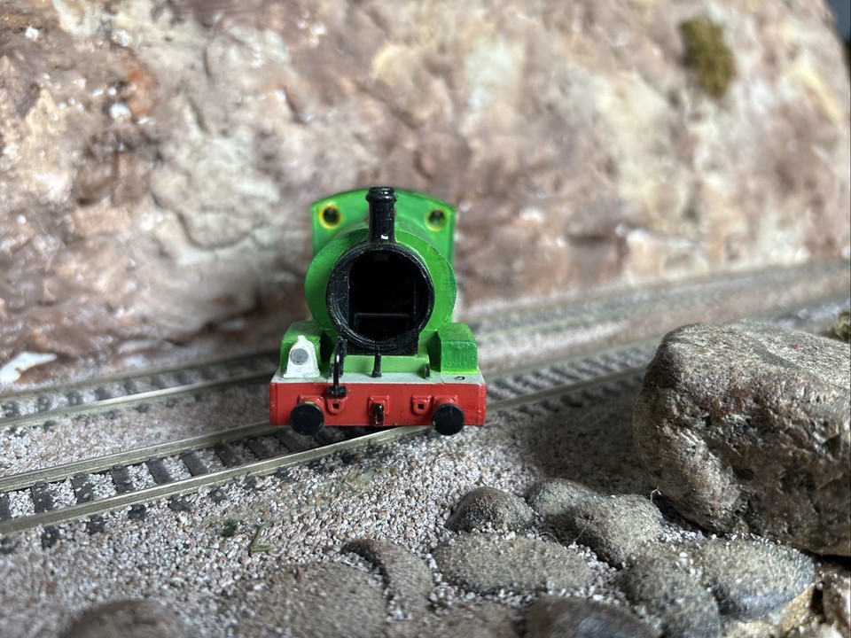 Thomas HO scale percy Unfinished Custom | eBay