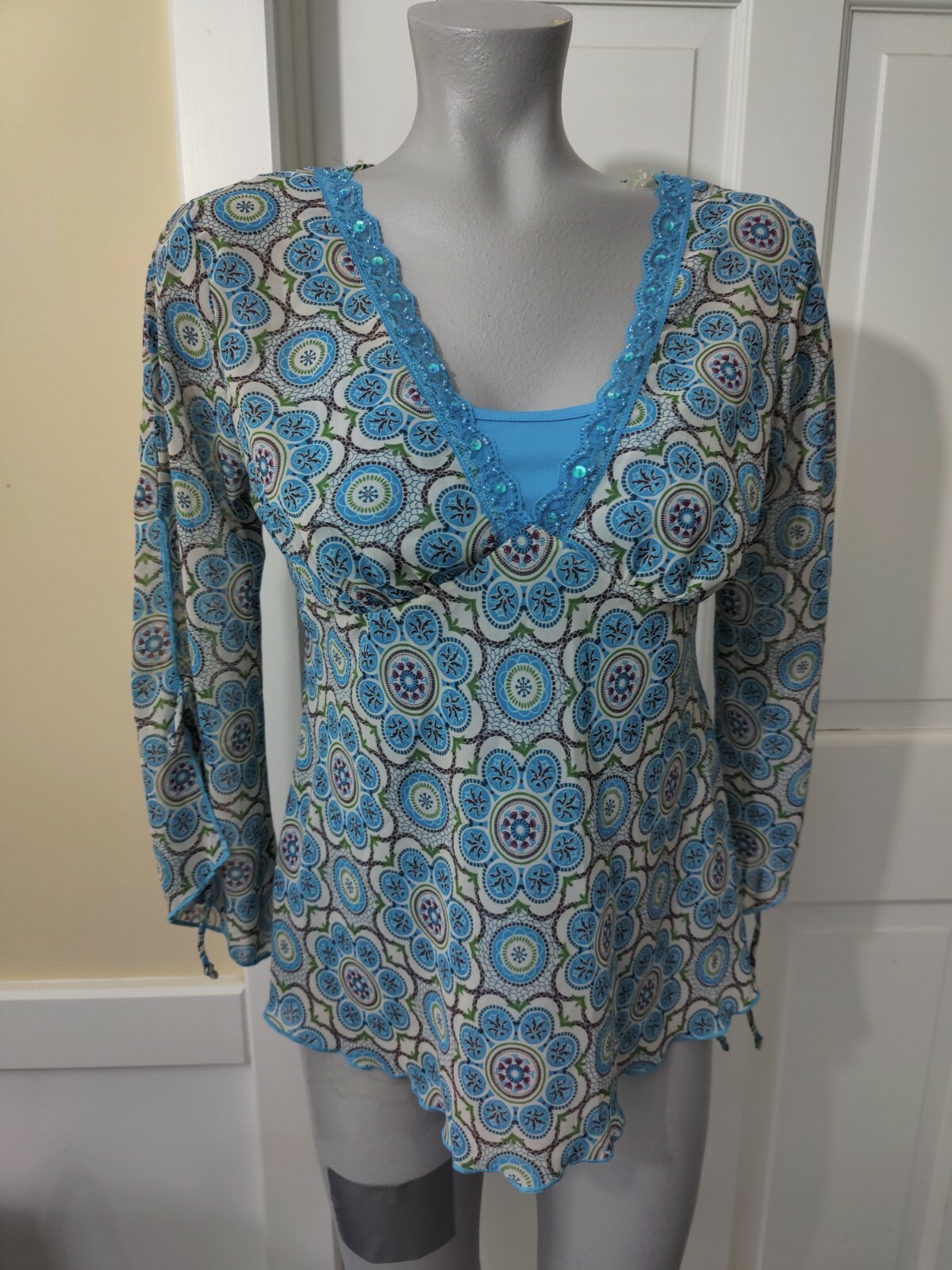 Jordache Turquoise-Ivory Geometric Print Top w Turquo… - Gem