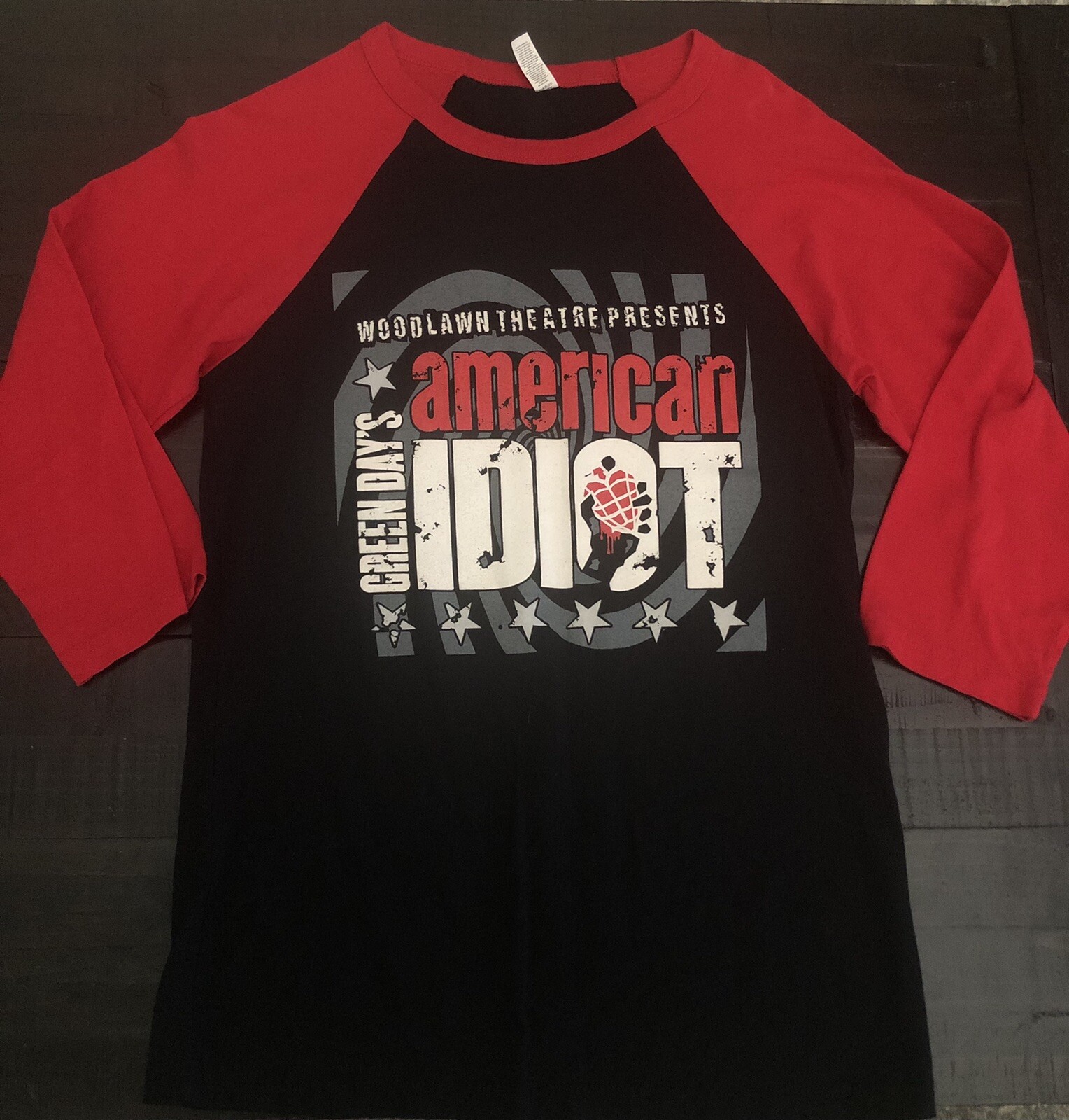 Green Day American Idiot Theater shirt & Green Day Presents American ...