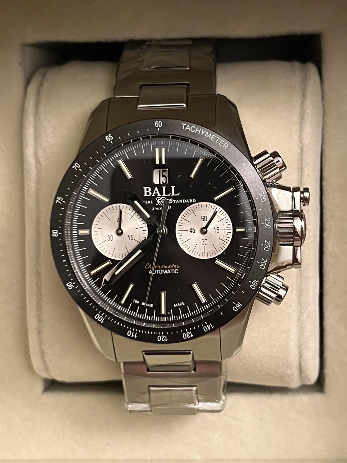 BALL Engineer Hydrocarbon Racer Chronograph Automatic Crystal Black ...