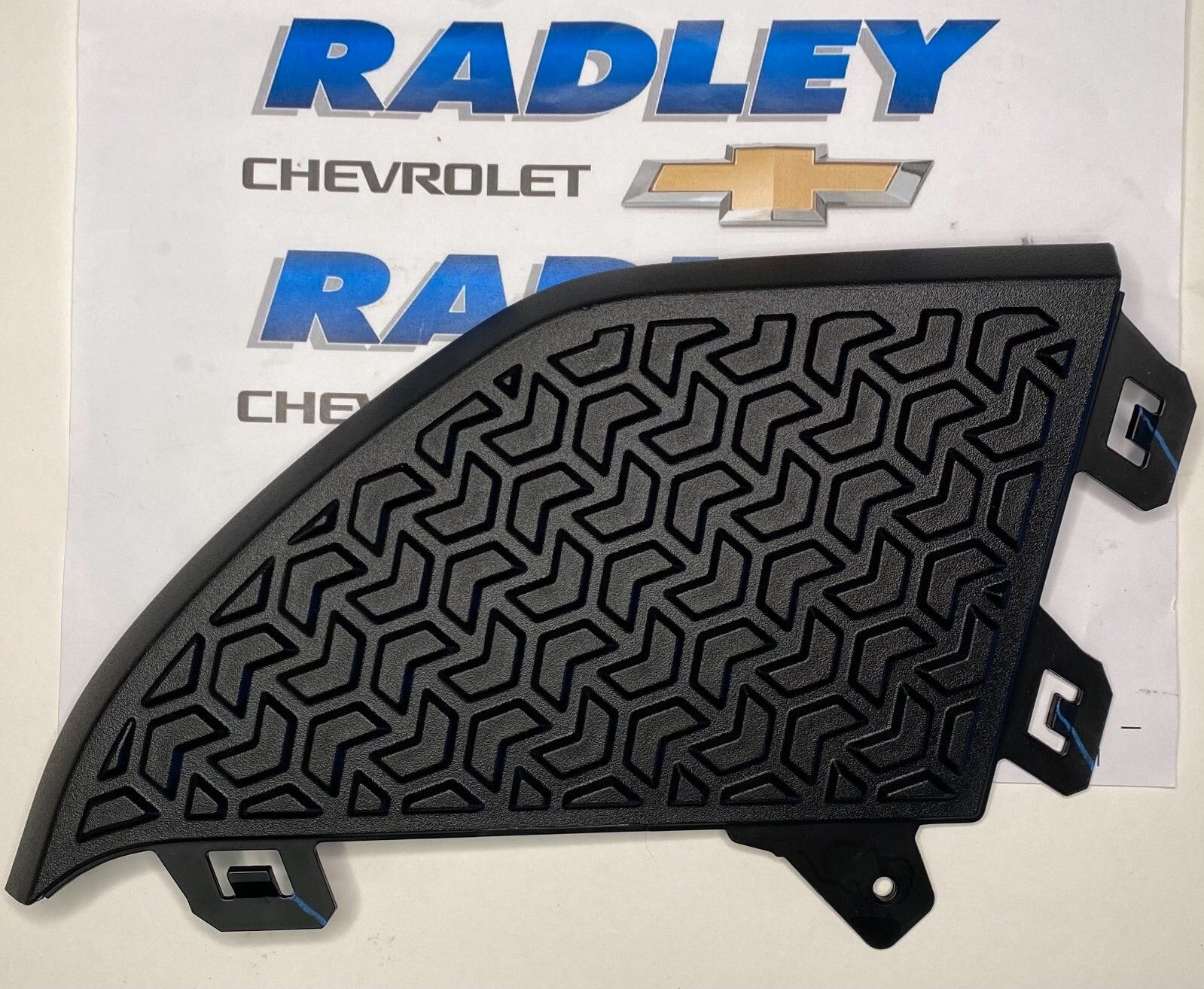 NEW GM OEM PAD- LEFT- GENERAL MOTORS GMC 84227858 | eBay