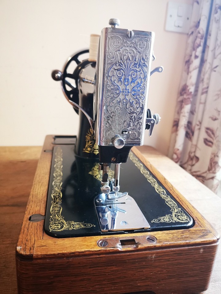 Prettiest early ¾ size Singer 99k sewing machine ~ Stunning timewarp ...