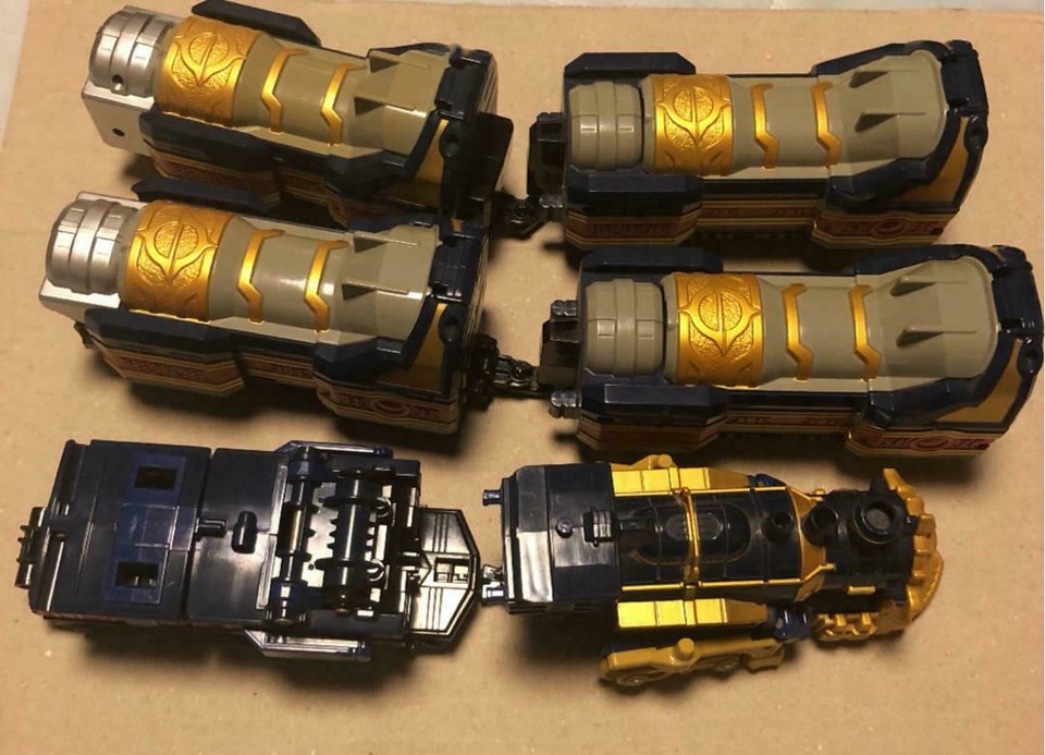 Power Rangers Mystic Force Magiranger DX Travelion Solar Streak ...