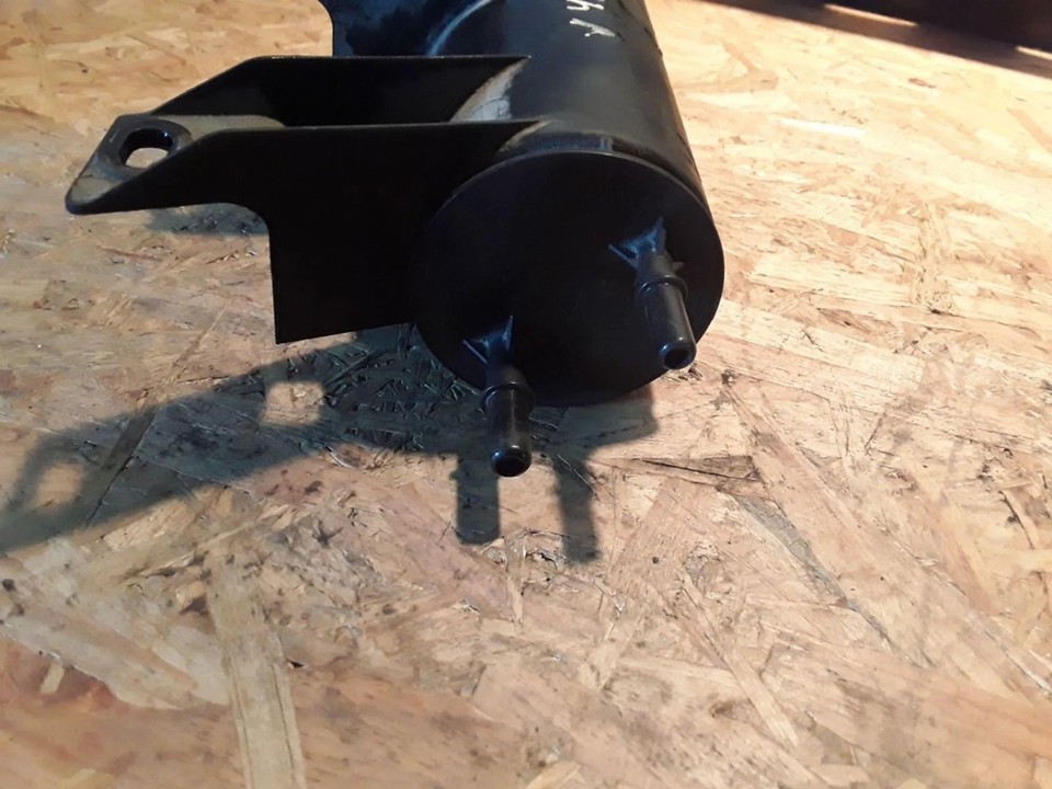 VOLVO V40 Hatchback Charcoal Container Filter 31338279 2.50 Petrol ...