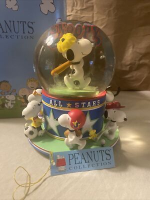Peanuts Snoopy Sports Westland musical snow globe water ball music W ...