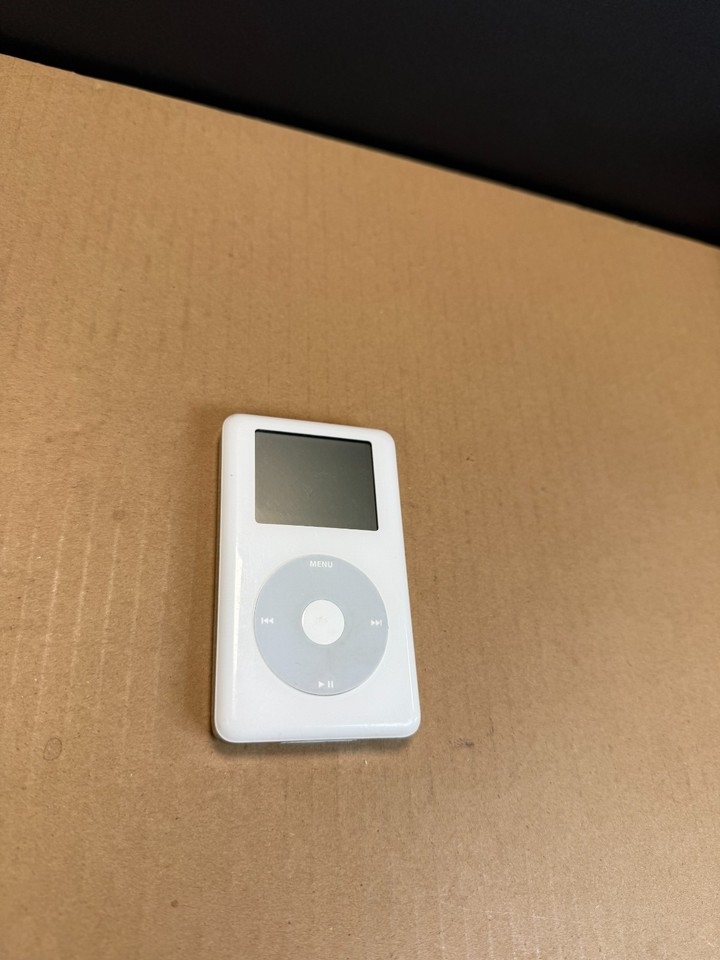 Apple iPod Classic 4th Generation White 20GB - HP Model MP102 Bad ...