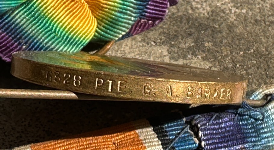 WW1 MANCHESTER REGIMENT MEDAL,CAP BADGE RIBBON BAR .HOUSE CLEARANCE ...