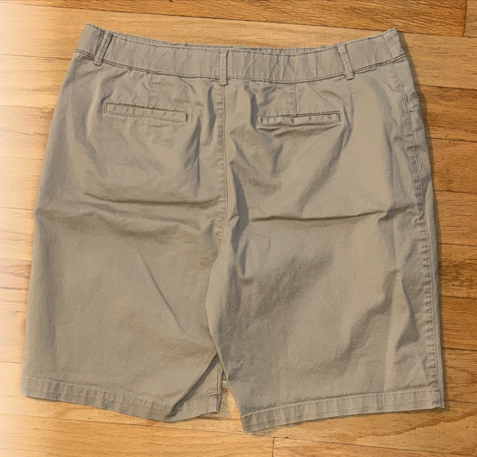 Croft & Barrow Stretch Khaki Chino Bermuda Shorts - Women's Size 18 | eBay