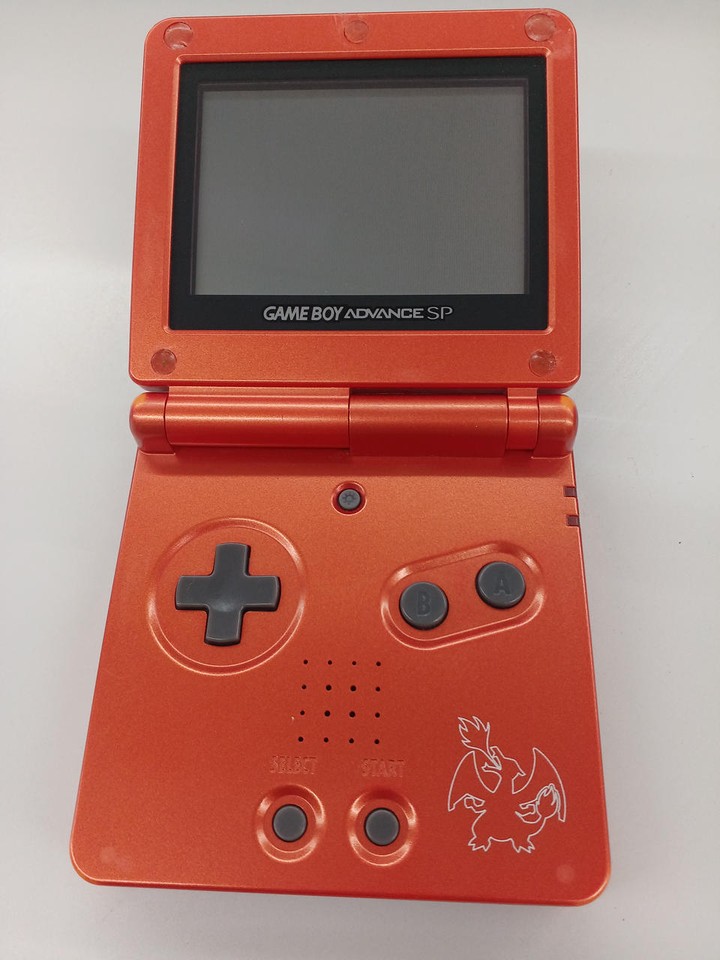 NINTENDO Gameboy Advance SP GBA Pokemon Center Charizard Pokemon Center ...