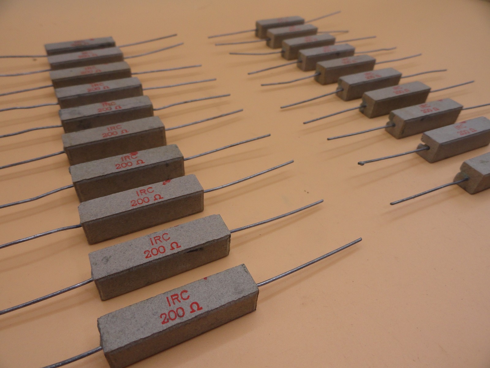 IRC POWER RESISTORS 200 OHM, 7 WATT, (LOT OF 20) NEW / NOS | eBay