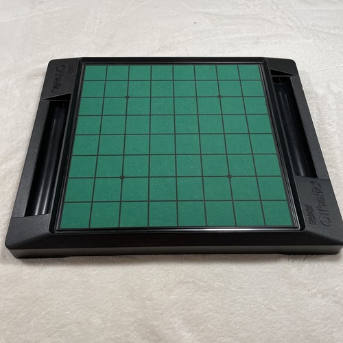 Othello Board Game BOARD ONLY Replacement Parts Pieces 1975 | eBay