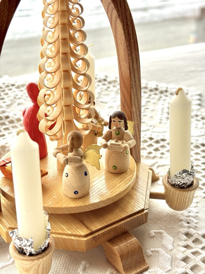 Vtg Erzgebirge Expertic 9” Pyramid Santa Sled Tree 3 Angels VIDEO W ...