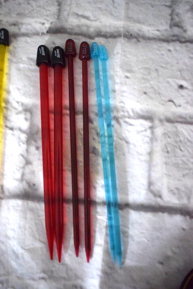 Lot of Acryllic Knitting Needles Susan Bates Crystalites Balene Boye ...