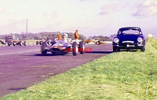 PHOTO SNETTERTON NOVEMBER 1969 AT THE JIM RUSSELL RACING DRIVERS ...