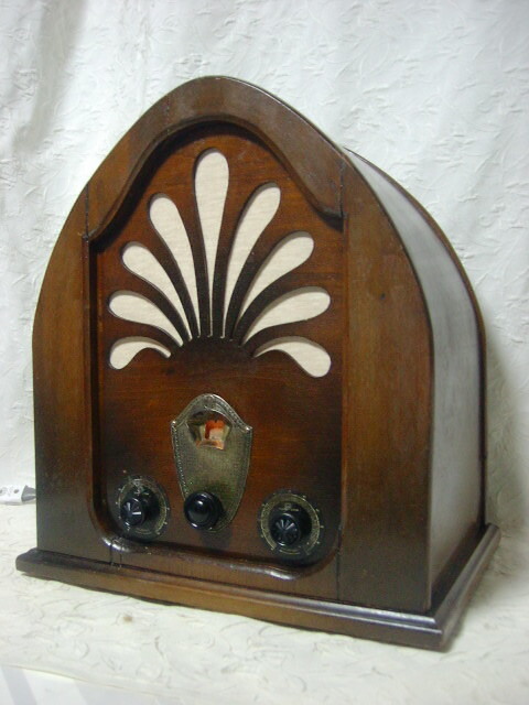 Restored Vintage Upright Tube Radio, Unknown Maker, Fully Functional ...