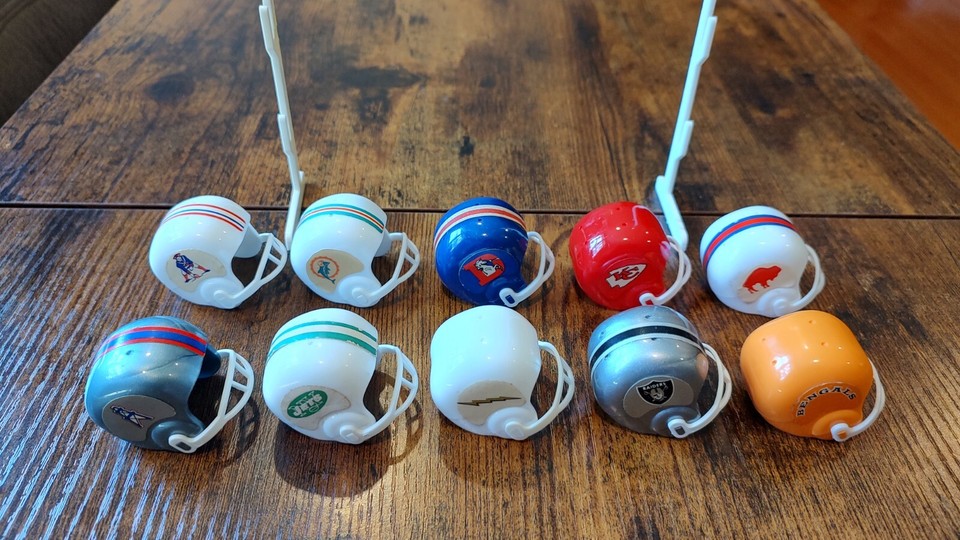 Lot of 10 Vintage 1969 AFL Mini Gumball Football Helmets with AFL Goal ...