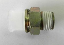 Dealership NOS GM General Motors Chevrolet 15765610 Engine Oil Cooler ...