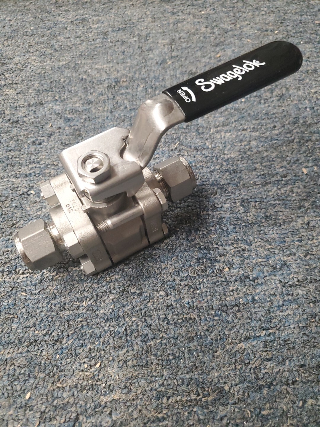 New Swagelok SS-63TS8 Stainless Steel 60 Series Ball Valve, 1/2" OD ...