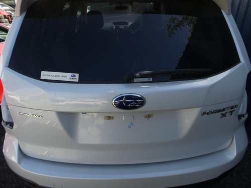 SUBARU FORESTER REAR GARNISH TAILGATE GARNISH (CENTRE) SJ 12/12-08/18 ...