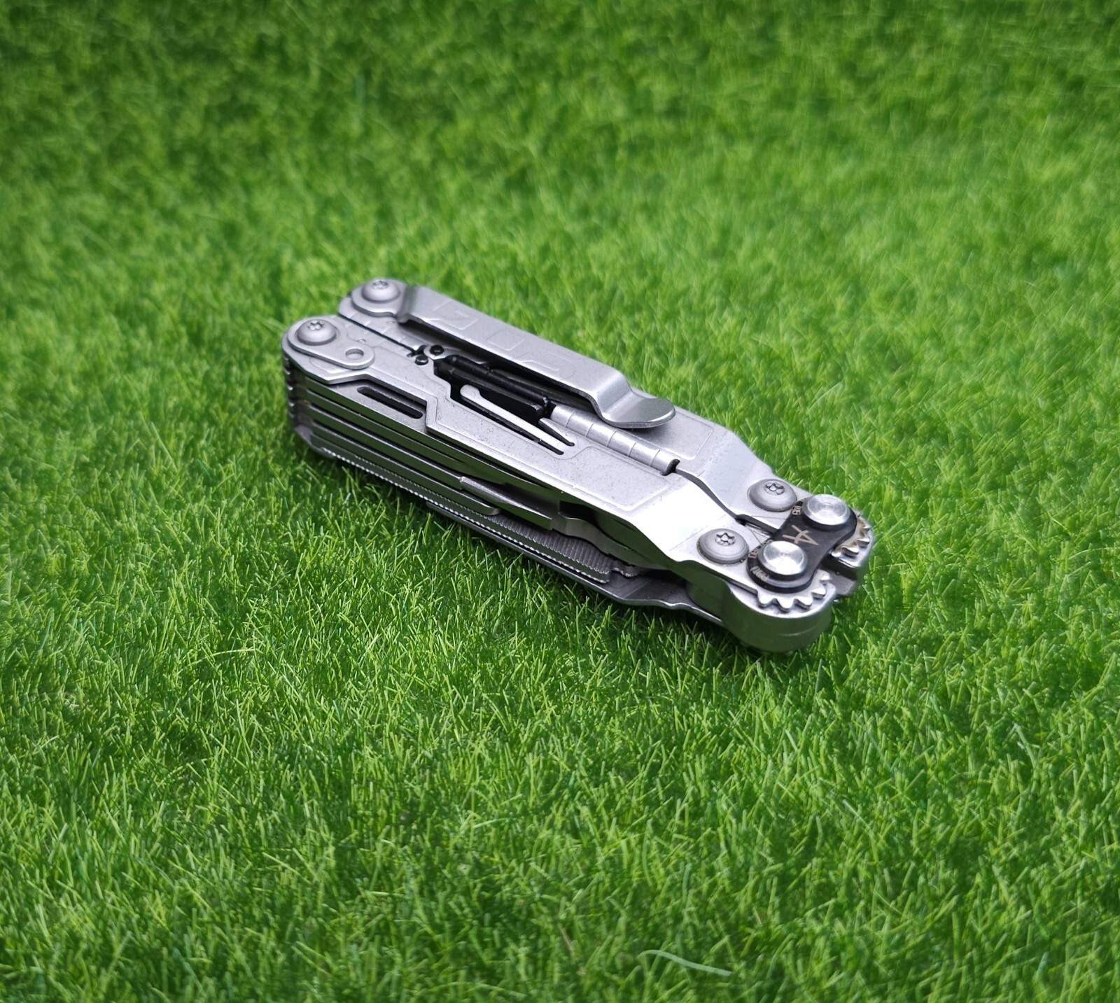 SOG PP1001-CP Powerpint Silver Needlenose Pliers Scissors Knife ...