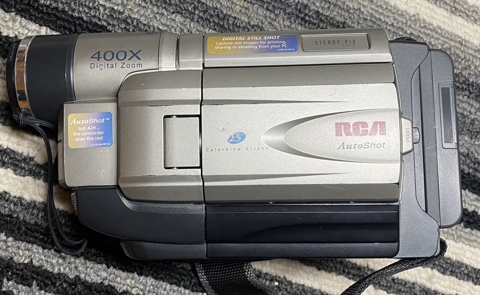 Vintage RCA CC6364 Autoshot 400x Digital Zoom HS-C Camera UNTESTED ...