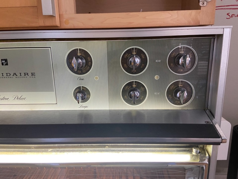 vintage oven - Frigidaire Flair 1960s with pull out cooktop | eBay