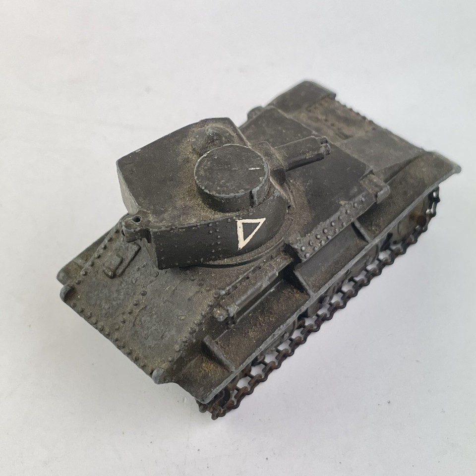 Vintage Dinky Toys No. 152A Vickers Light Tank Army | eBay UK