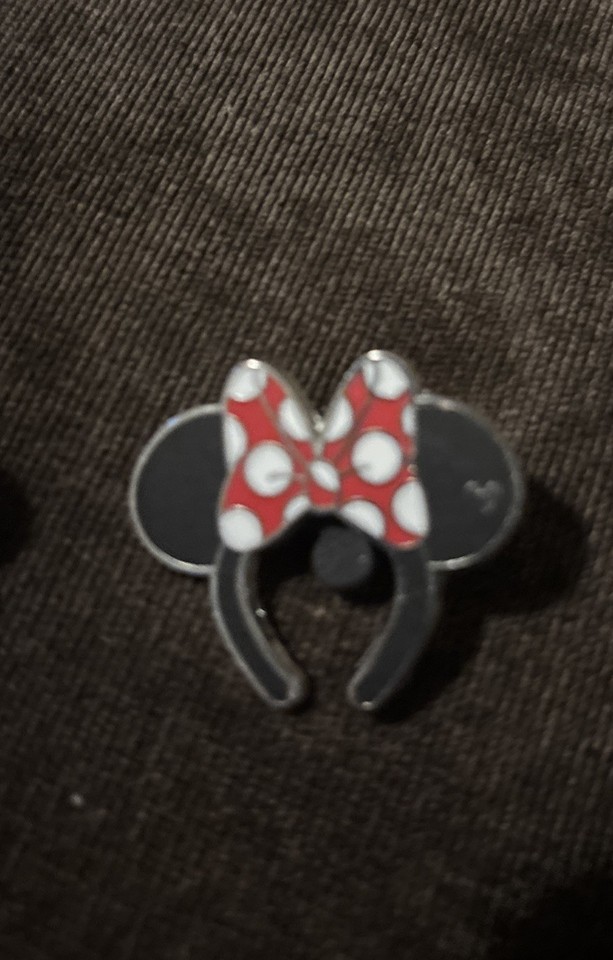 Disney Trading Pin Minnie Mouse 8 Pcs | eBay