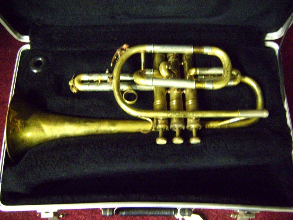 VINTAGE Besson Laquer finish Medal of Honor Cornet (1960's model) w ...