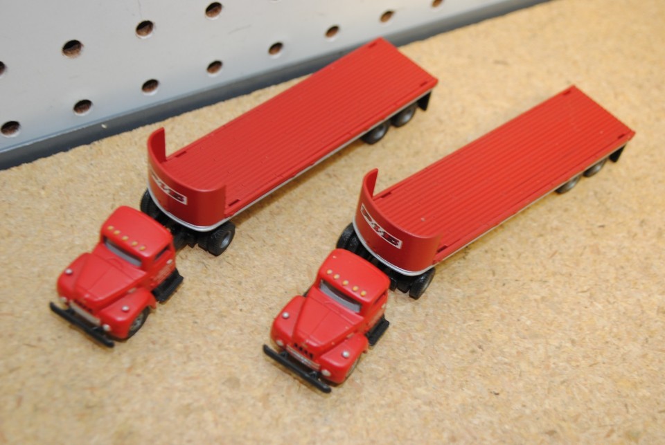 1/87 Mini Metals PIE IH R-190 Tractors w/32' Flatbed Trailers HO Train ...