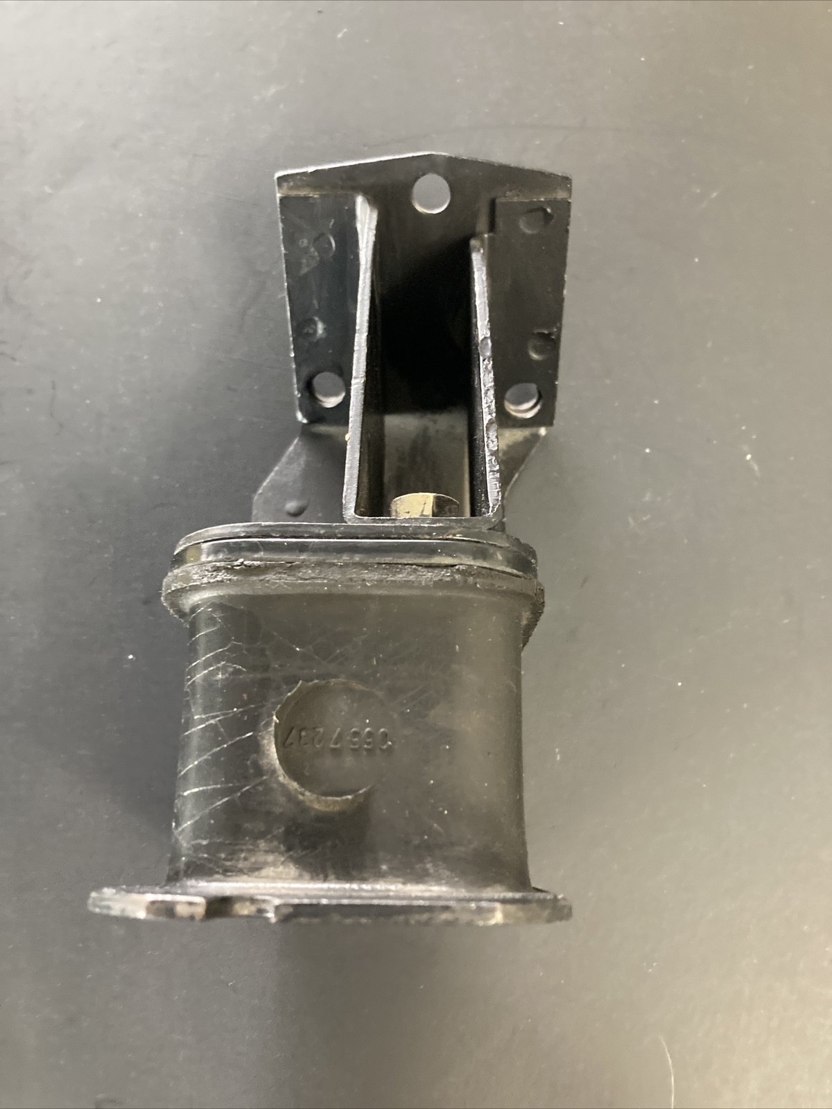 60522345 Alfa Romeo Alfetta / 75 2.0 Engine / Motor Mount 4 Cyl (right ...