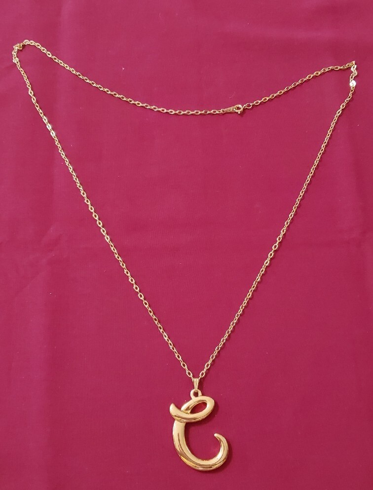 Avon Goldtone Cursive Letter C Pendant Necklace 28" - Gem