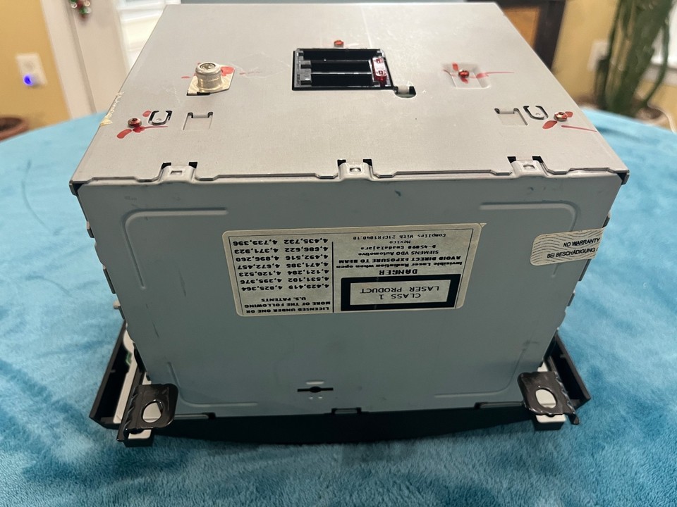 2004-2005 Cadillac CTS SRX AM FM Cd Player Radio Receiver Siemens ...