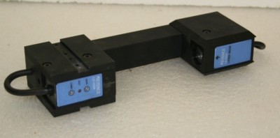 9913 KEYENCE LASER BEAM W/ SENSOR LX-132T / LX-132R | eBay