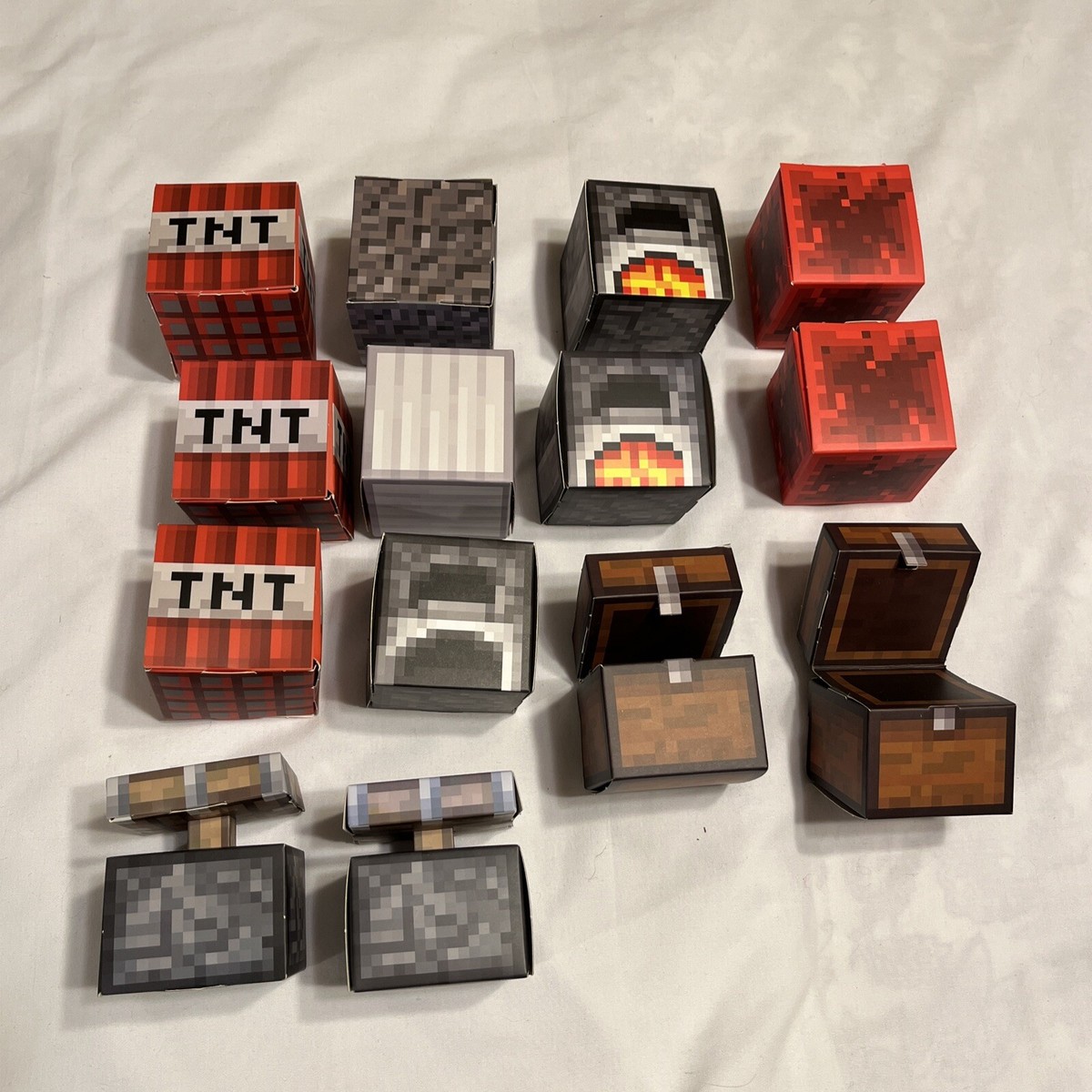 Minecraft Papercraft Chest