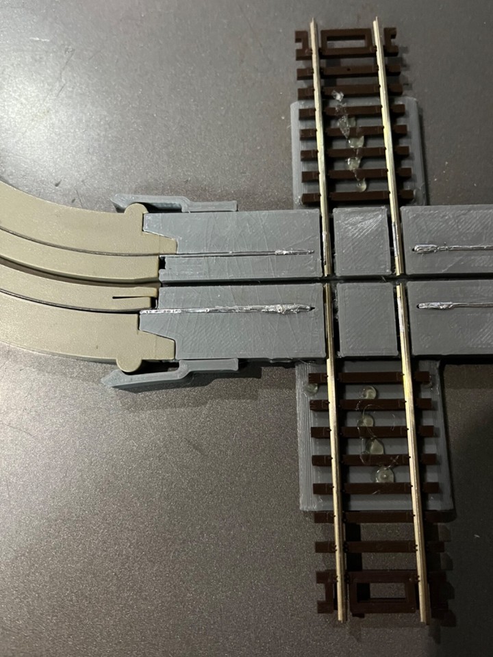 US1 trucking single lane road n rail HO train track railroad crossing ...