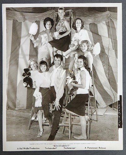 ELVIS PRESLEY & FEMALE CAST "ROUSTABOUT" 8" x 10" MOVIE STUDIO PHOTO ...