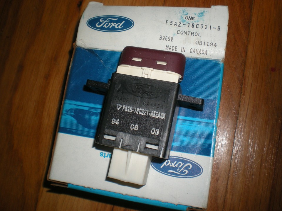 New OEM 1995-1997 Ford Crown Victoria Rear Window Heater Defroster ...