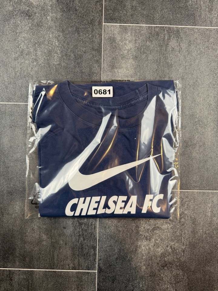 Chelsea FC Club Nike Tee Shirt Boys S Navy Swoosh Logo Short Sleeve ...