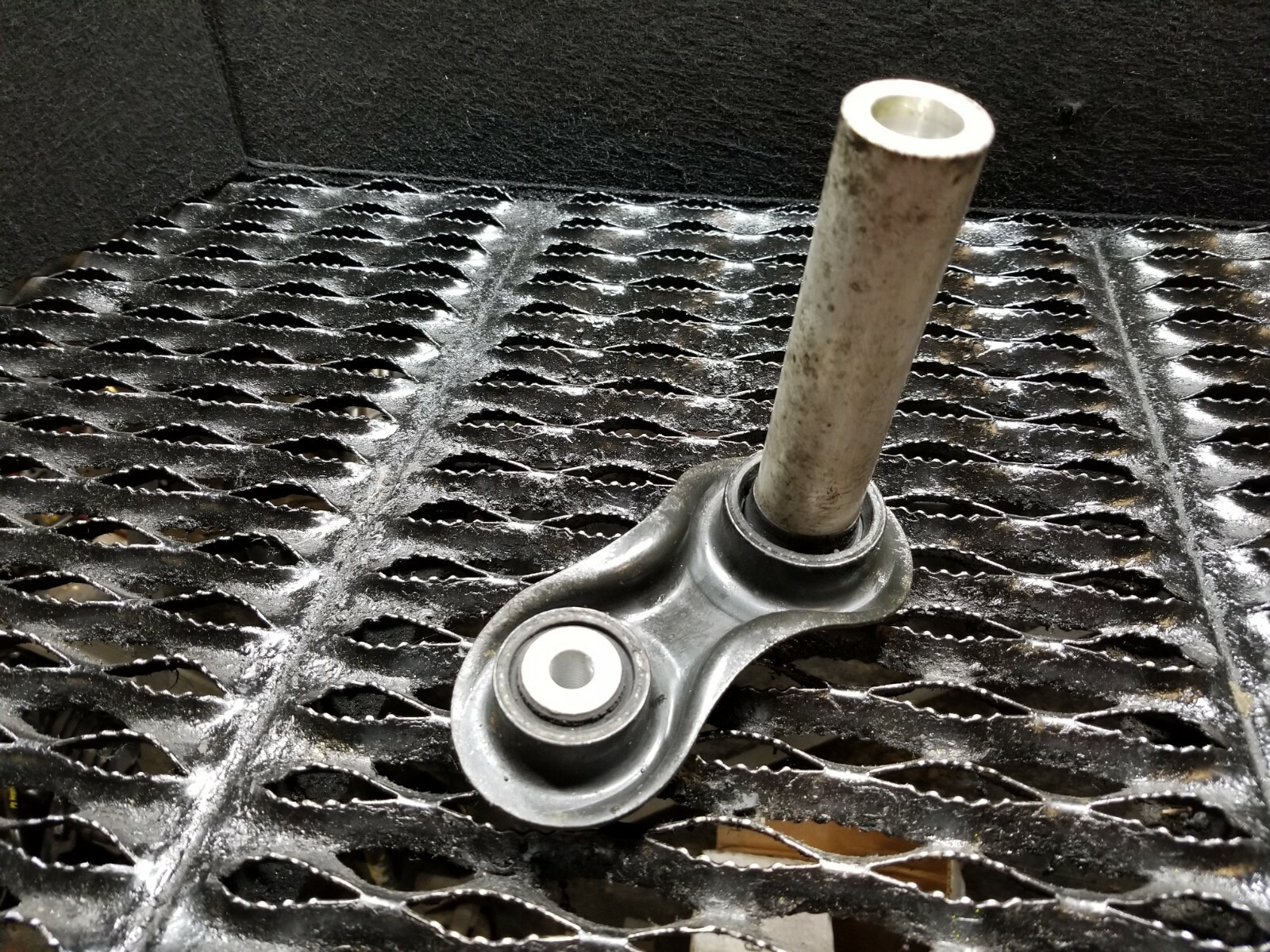 06 07 BMW 650i E63 REAR LEFT DRIVER SIDE AXLE INTEGRAL LINK CONTROL ARM ...