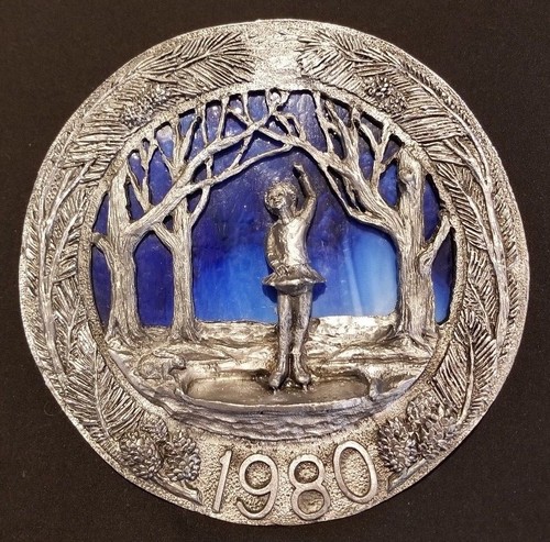 MICHAEL RICKER CHRISTMAS IN NEW ENGLAND PEWTER STAINED GLASS PLATE 1980 ...