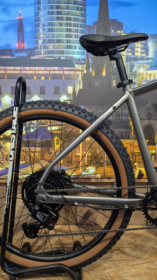 Claud Butler Ridge 2.0 Electric mountain bike Size Large EX DISPLAY ...